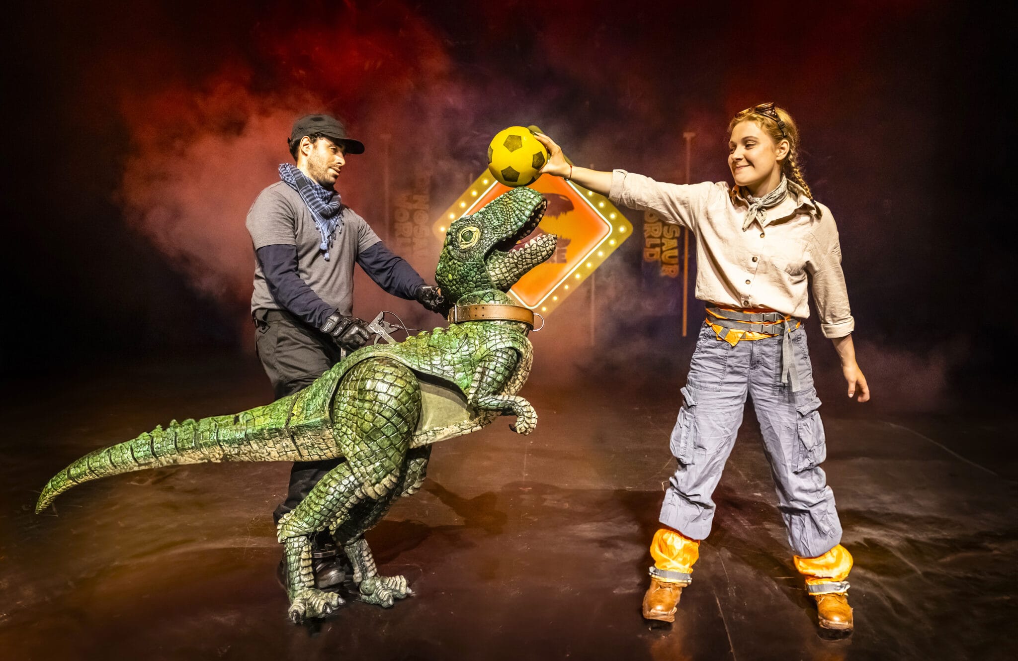 Dinosaur World Live on Jan 10 @ 11am in New London | Garde Arts Center